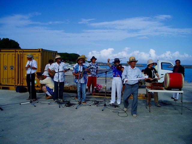 ボサノバ・サンバギタリスト板垣武志（いたがきたけし）公式サイト itarashiki.com